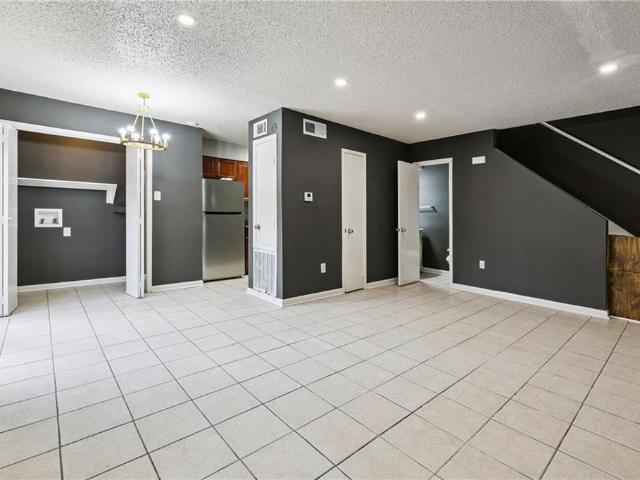 241 Helen Street # 4D