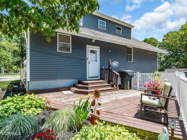 241 Old Squan Rd, Brick, NJ 08724