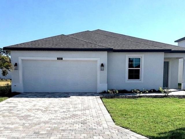 241 Moonlit Lake Trl, Lehigh Acres, FL 33936