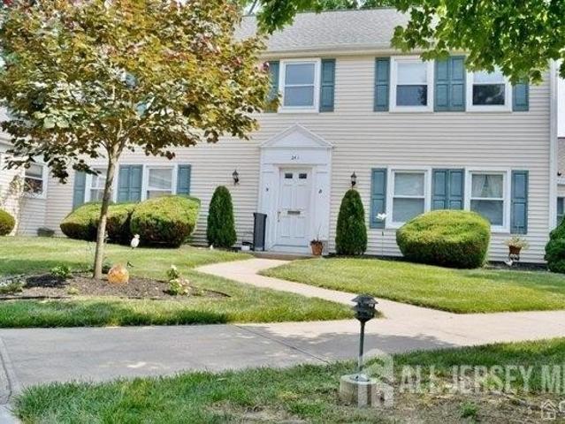 241 Mayflower Way Unit B, Monroe, NJ 08831