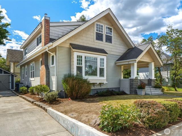 241 N Bellevue Avenue