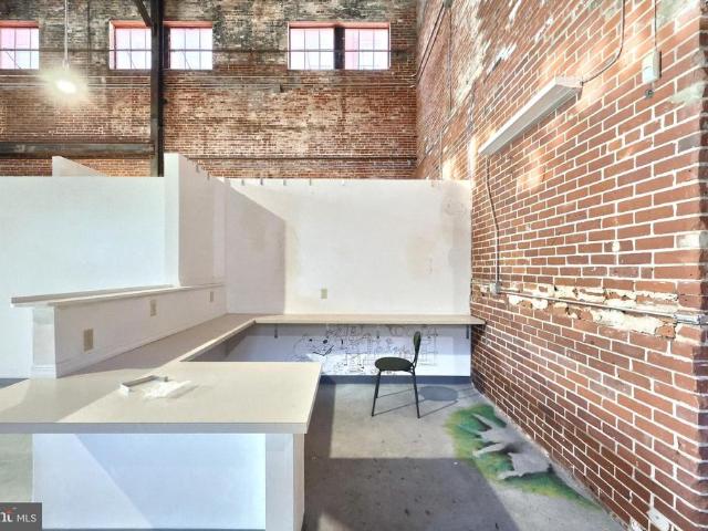241 N Franklin Street # 4