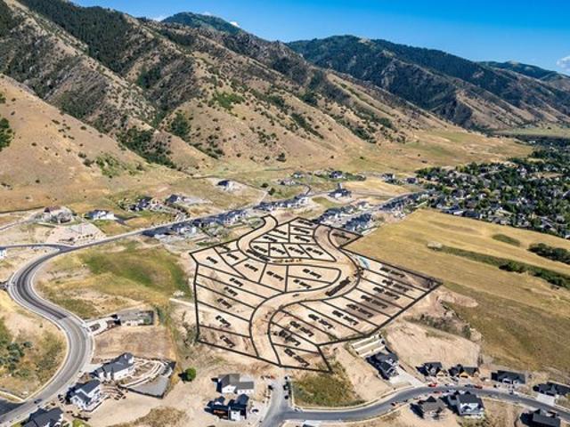 241 N Sherwood Dr Unit 29, Providence, UT 84332