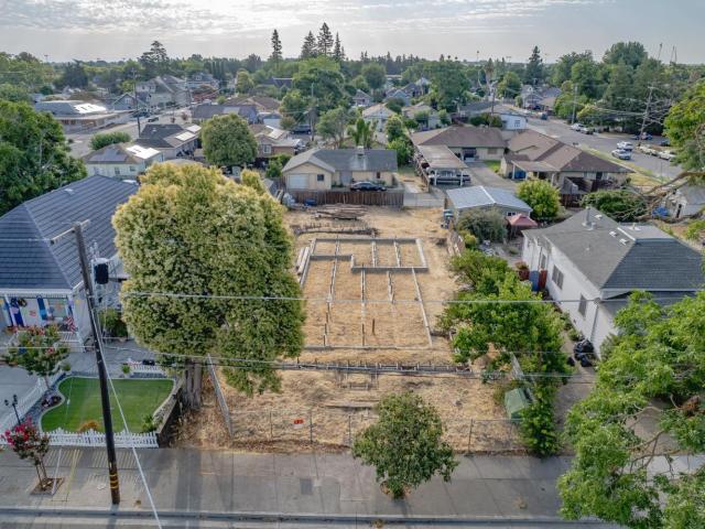 241 S 1st St, Dixon, CA 95620 | MLS #326057
