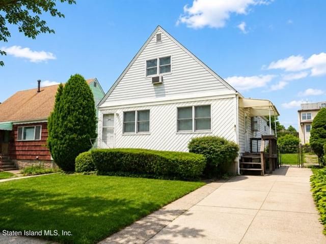 241 S Mann Ave, Staten Island, NY 10314