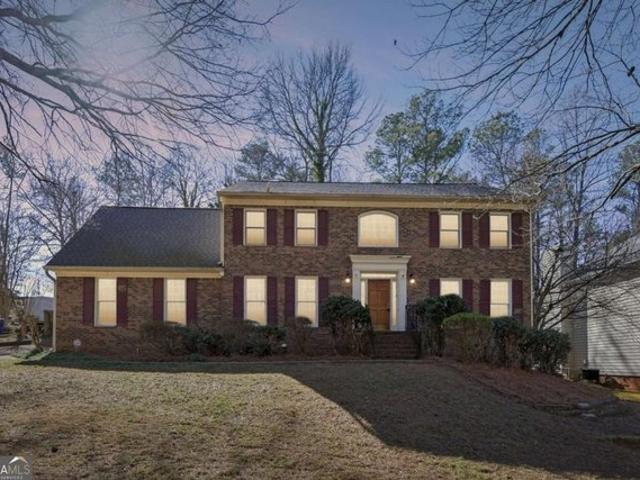 241 Sarah Ln, Lawrenceville, GA 30046