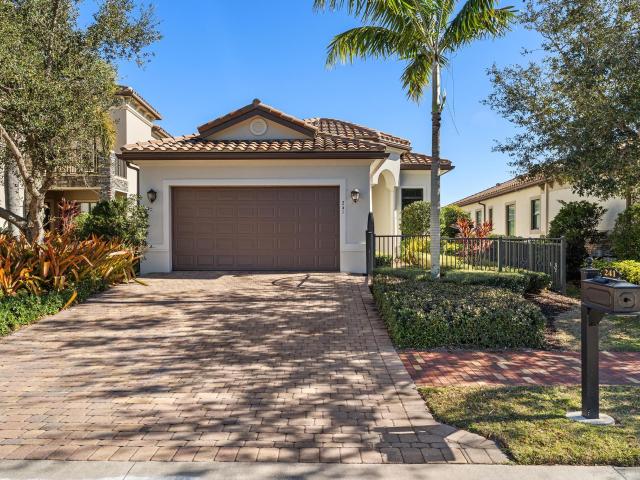 241 SE Fascino Cir, Port St. Lucie, FL 34984 | MLS #R11163 | Compass