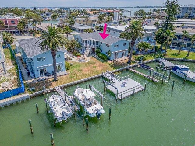 241 Skiff Pt Apt 4, Clearwater Beach, FL 33767