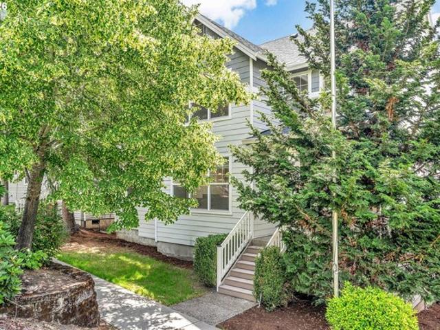 241 SW 105th Ter, Portland, OR 97225