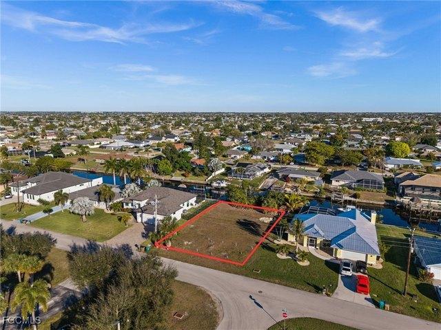 241 SW 40th St, Cape Coral, FL 33914