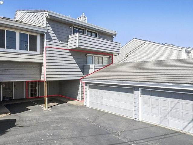 241 SW Ebb Ave, Lincoln City, OR 97367