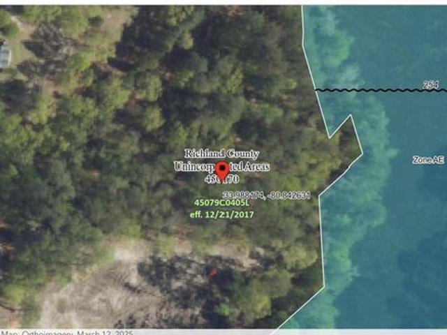 241 Sweetwater Dr, Hopkins, SC 29061