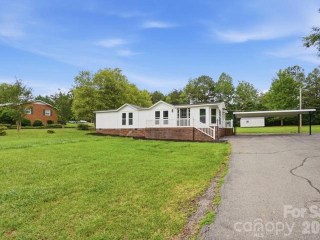 241 Presbyterian Rd, Mooresville, NC 28115