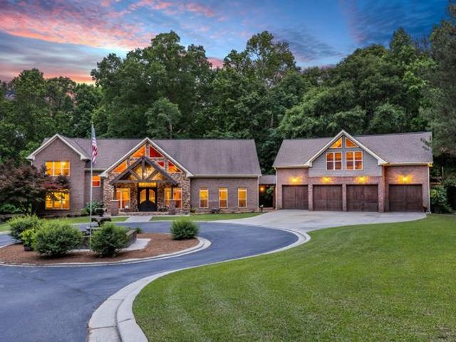 241 Richter Dr, Bethlehem, GA 30620