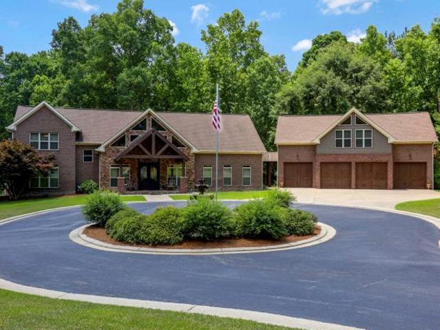 241 Richter Dr, Bethlehem, GA 30620