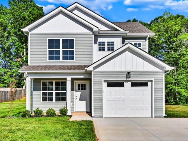 241 Wayne Hall Rd, Clarksville, TN 37040