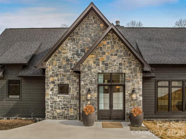 241 Tower Cir, Laurel Park, NC 28739 | MLS #4346