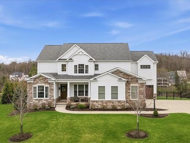 241 Tamarack Dr, Mars, PA 16046