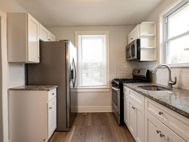 241 Victoria Street # B