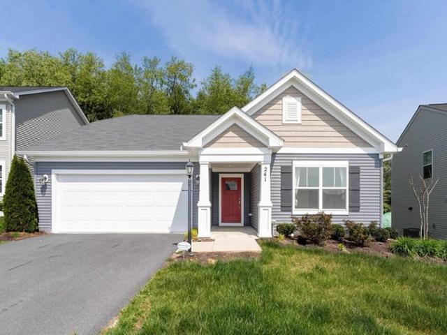 241 Vine St, Waynesboro, VA 22980