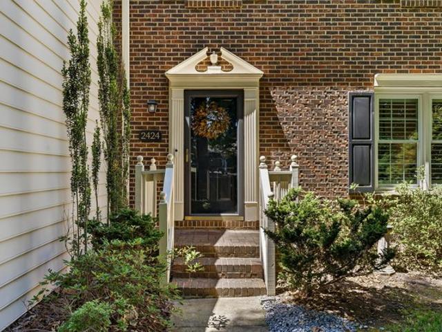 2424 Mapleton Ln, Raleigh, NC 27613