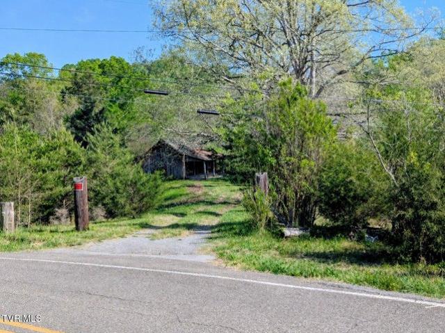 2424 Midway Rd, Knoxville, TN 37914