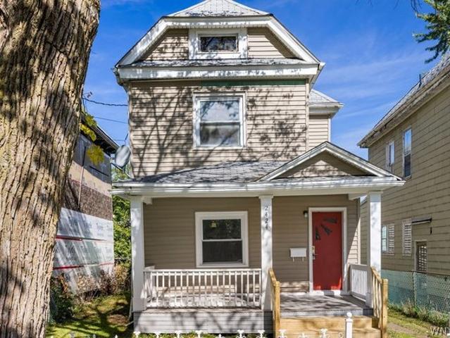 2424 Cudaback Ave, Niagara Falls, NY 14303