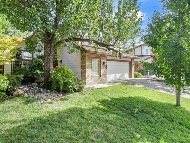 2424 Carr Ct, Rocklin, CA 95765