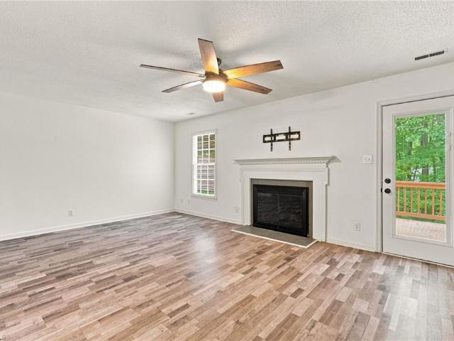 2424 Cottage Place