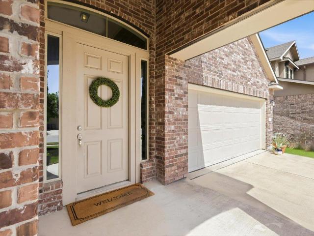 2424 Etta May Ln