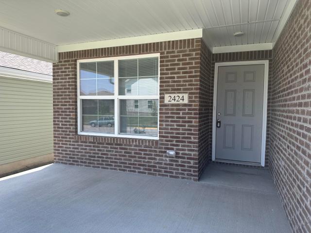2424 Feathersound Way