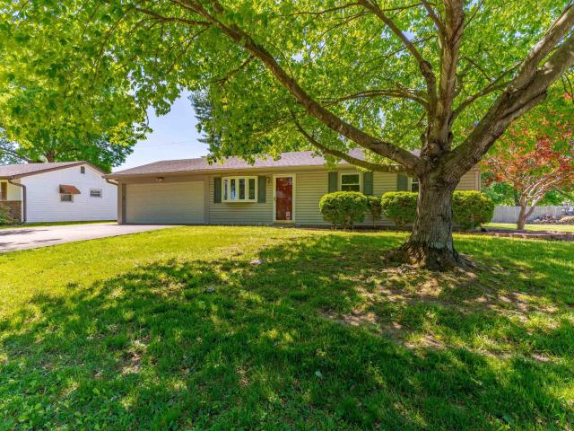 2424 Lexington Road