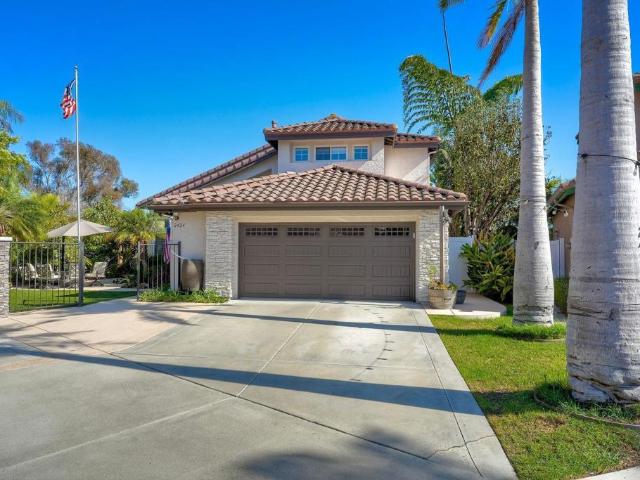 2424 Papyrus Ct