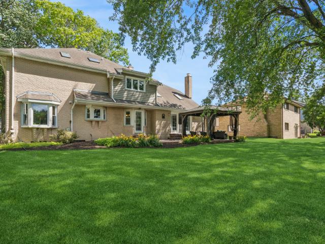 2424 Pepper Tree Court