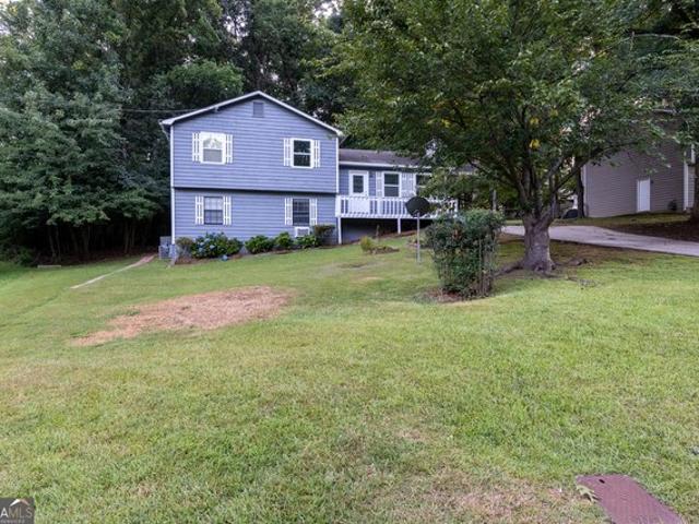 2424 Rhine Ct, Lawrenceville, GA 30043