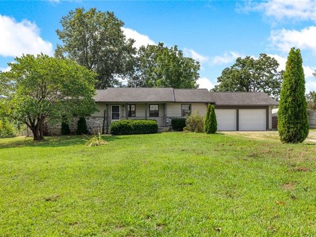 2424 Rock Springs Rd, Harrison, AR 72601