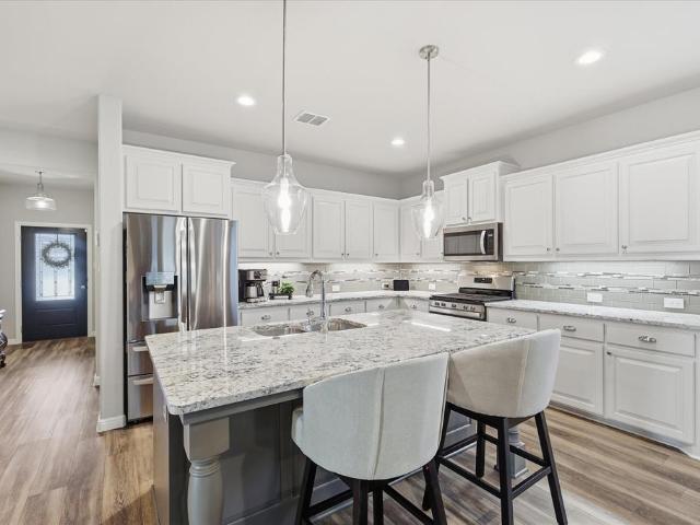 2424 Rooster Lane