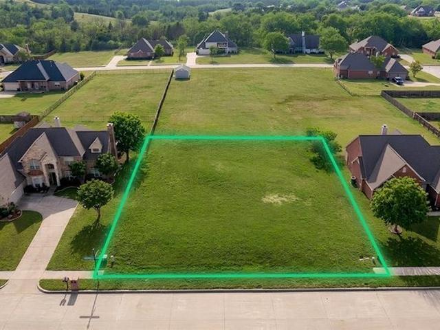 2424 Sweeping Meadows Ln, Cedar Hill, TX 75104