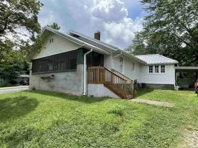 2424 S Milton Drive, Bloomington, IN 47403