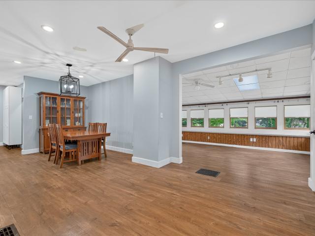 2424 W 61st Street