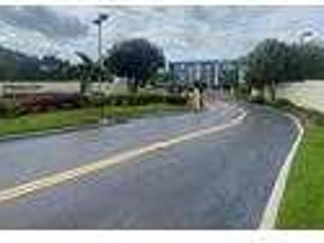 2424 W Tampa Bay Blvd #207, Tampa, FL 33607