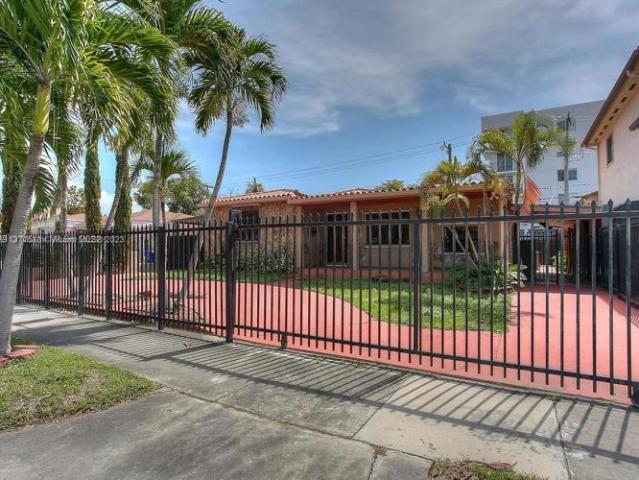 2424 21st Ter SW, Miami, FL 33145