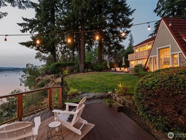 2425 Marine Dr, Bremerton, WA 98312