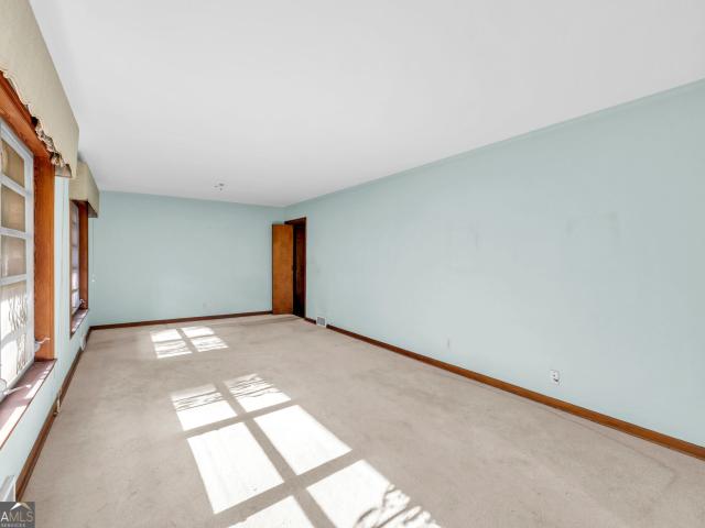 2425 Melinda Court NE