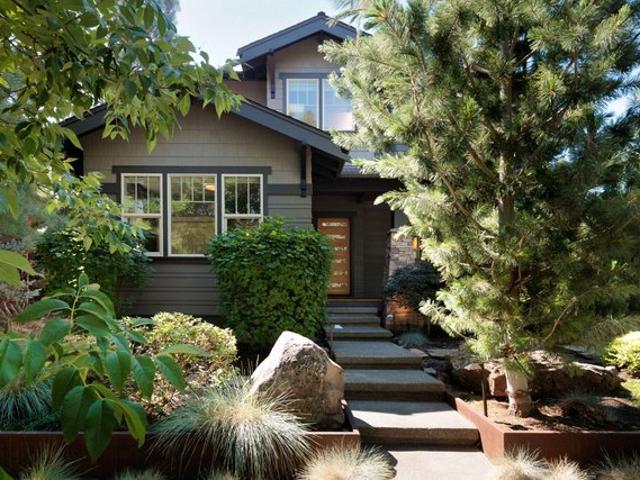 2425 NW Lemhi Pass Dr, Bend, OR 97703