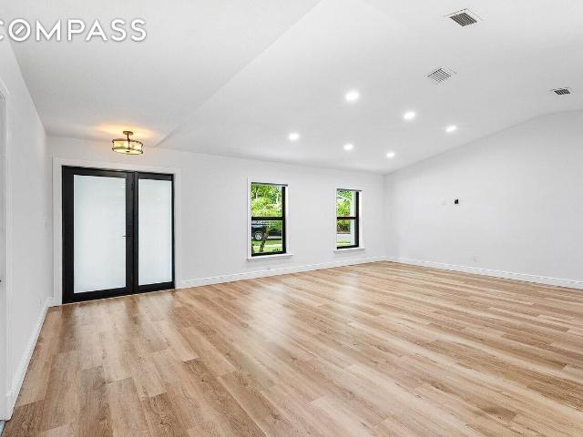 2425 NW 36th St, Boca Raton, FL