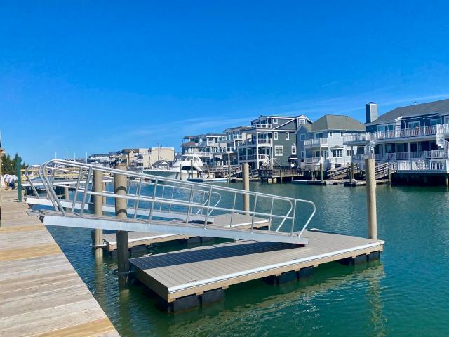 2425 Harbor Avenue