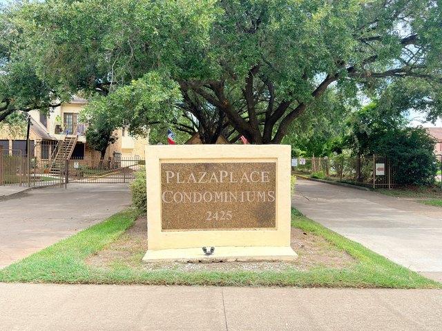 2425 Holly Hall St Apt B45, Houston, TX 77054