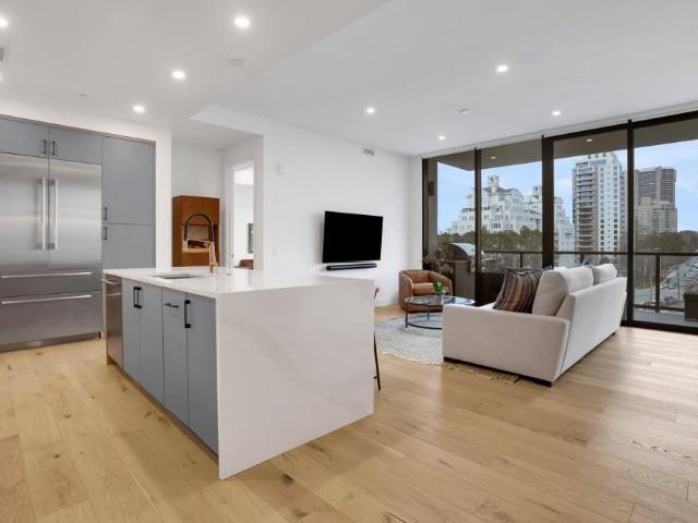 2425 Peachtree Road NE 803