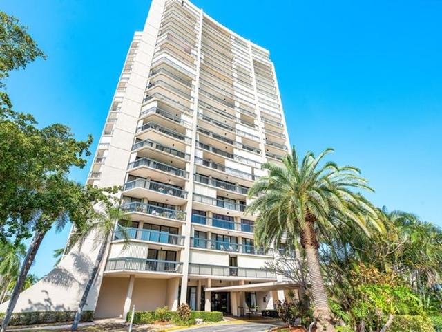 2425 Presidential Way Apt 1706, West Palm Beach, FL 33401